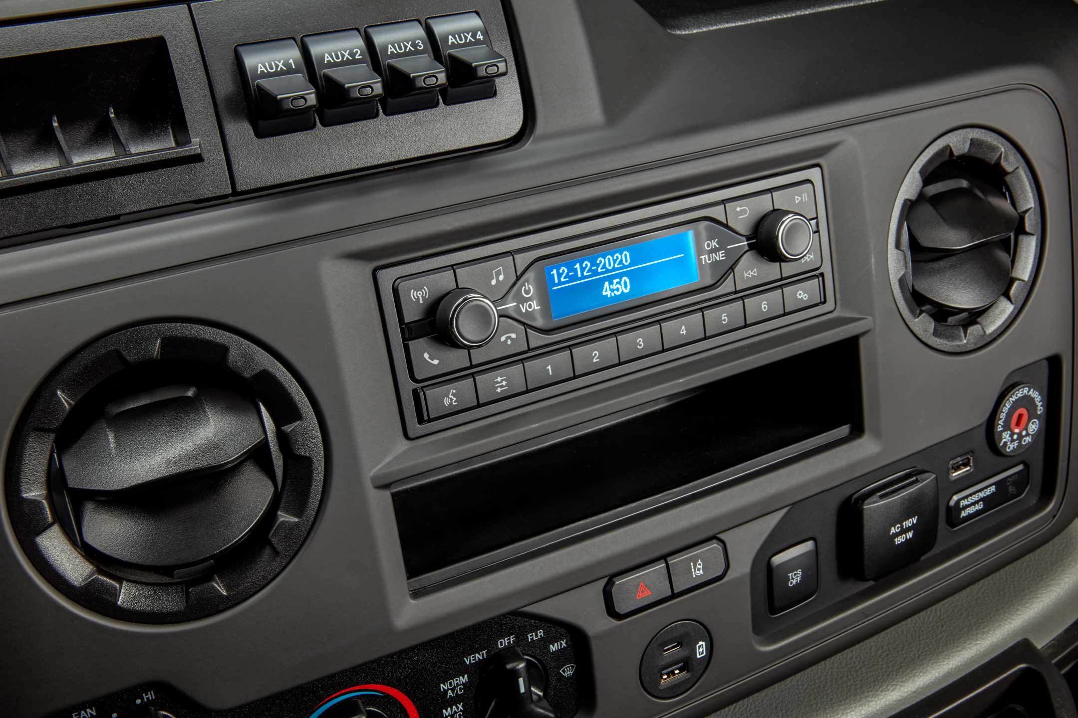 ford e350 interior dimensions